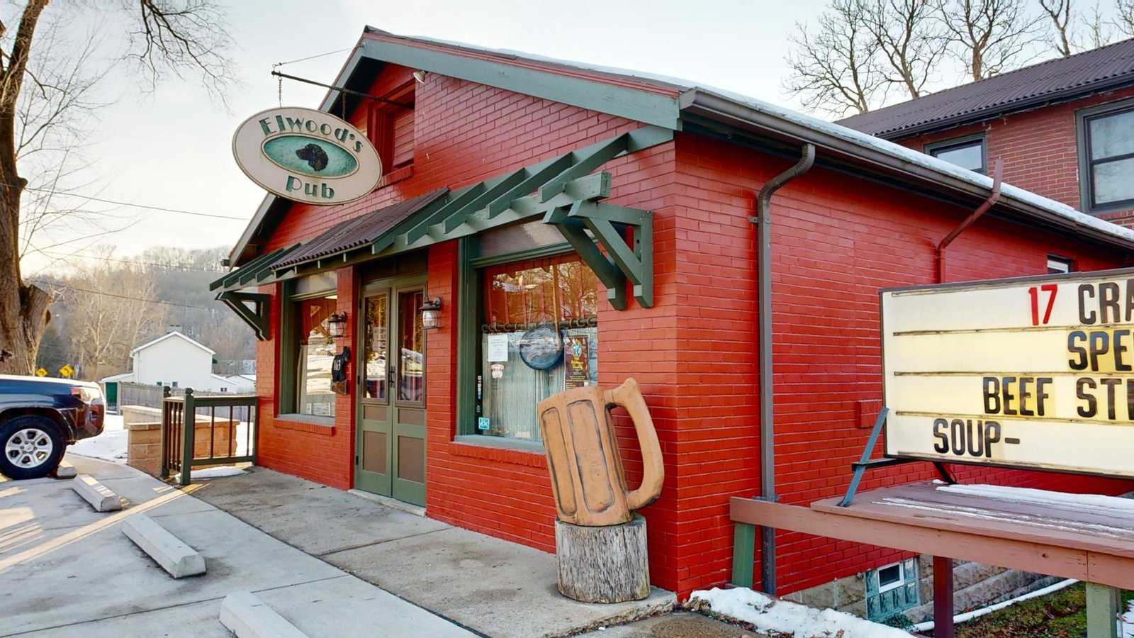 Elwood's Pub - Specialty Group